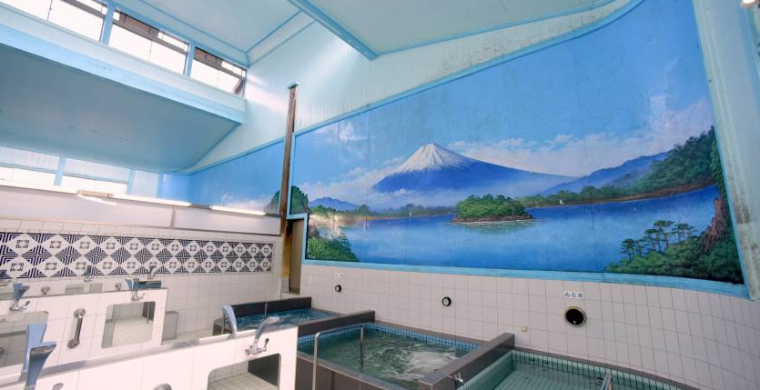 Japan’s public baths hope foreign tourists will help keep the taps ...