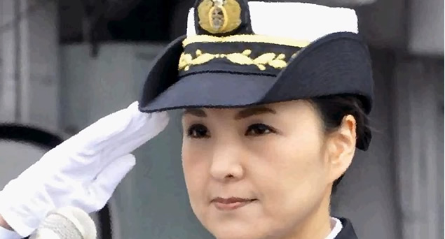Japan: MSDF's 1st woman destroyer captain appointed - Portal Japan