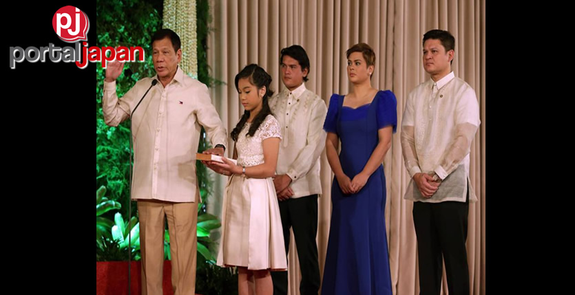 Duterte takes office as Philippine president - Portal Japan