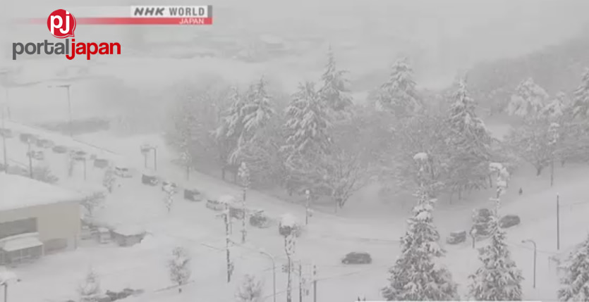 Heavy snow continues on Japan Sea coast - Portal Japan